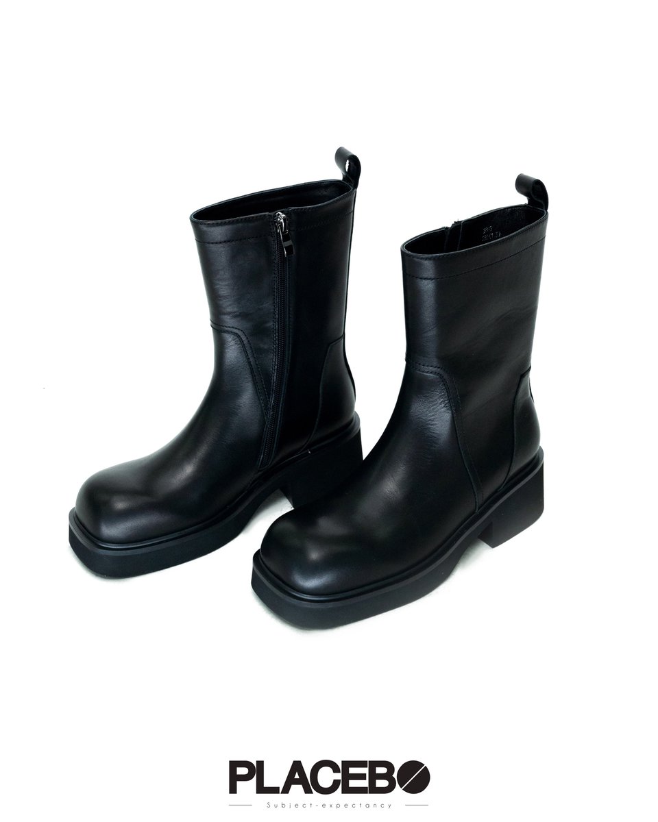 SQUARE TOE ZIPPER BOOTS | PLACEBO OFFICE