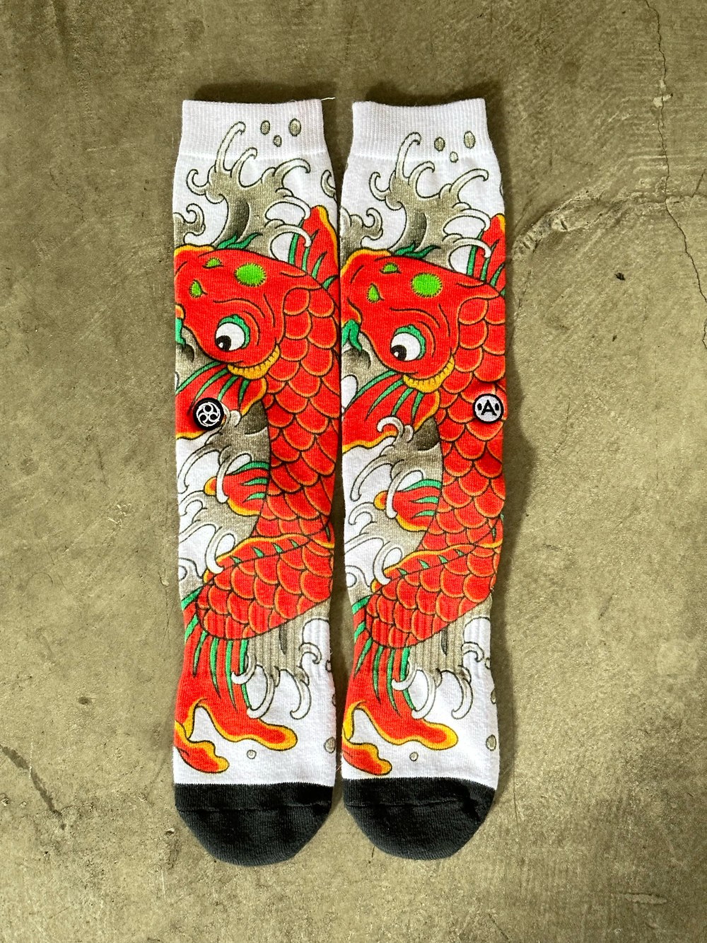 KOI SOCKS HORIFUKU | THREETIDESTATTOO
