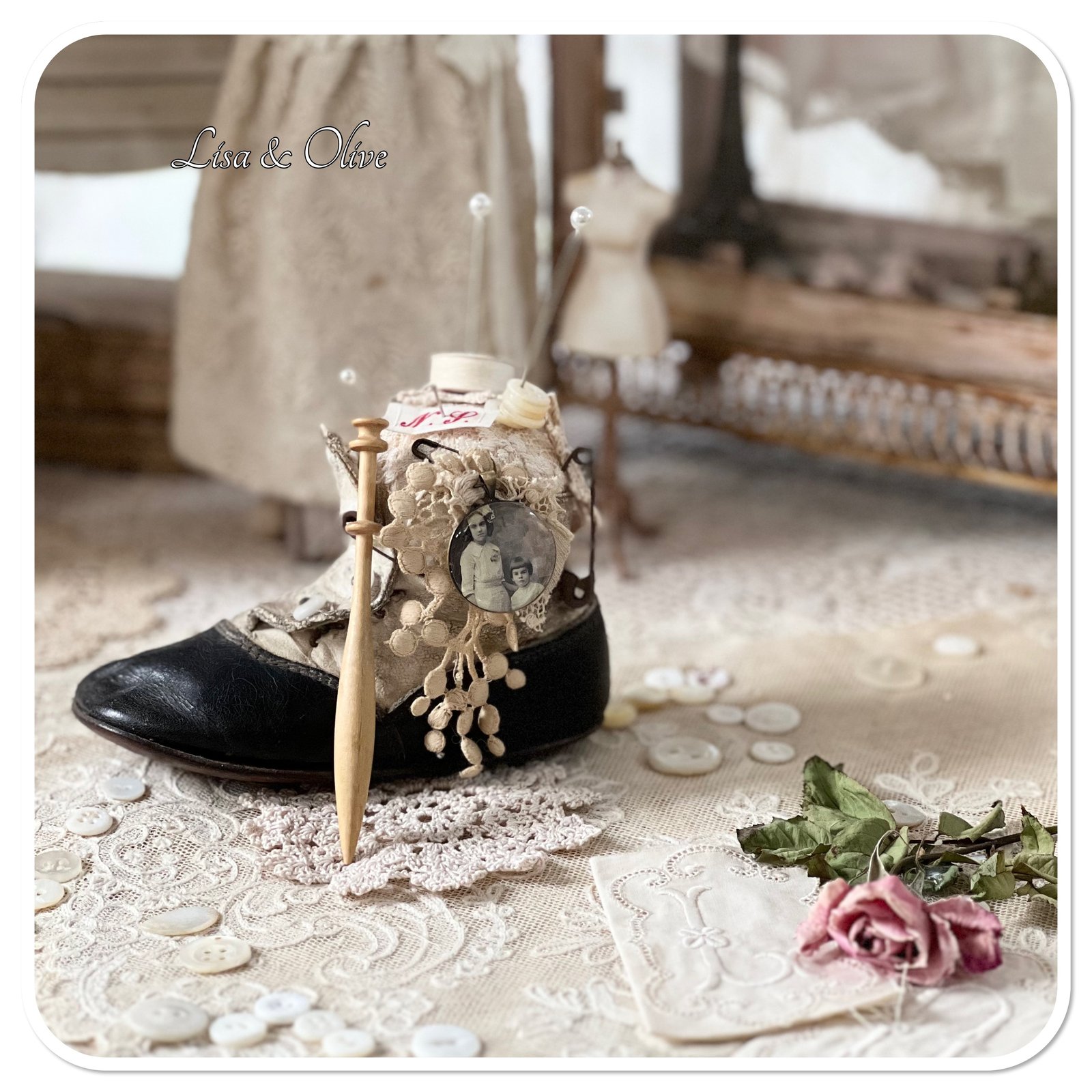 Reserved for R - Handmade vintage boot pin cusion | Lisaandolive