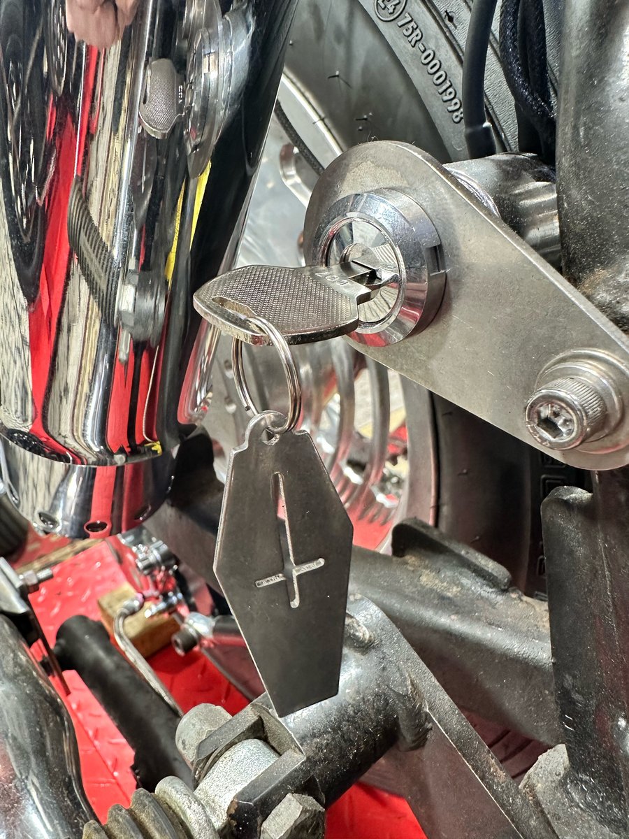 coffin key chain | death co.