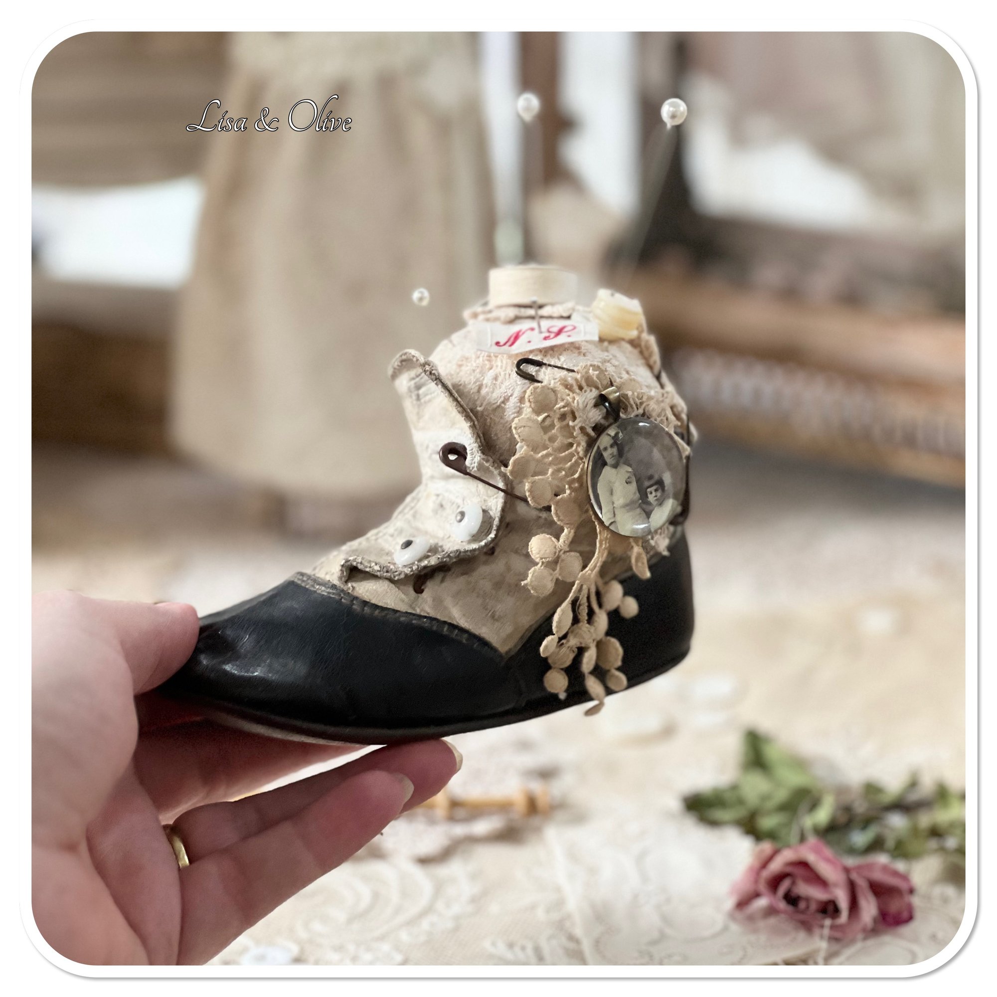 Reserved for R - Handmade vintage boot pin cusion | Lisaandolive
