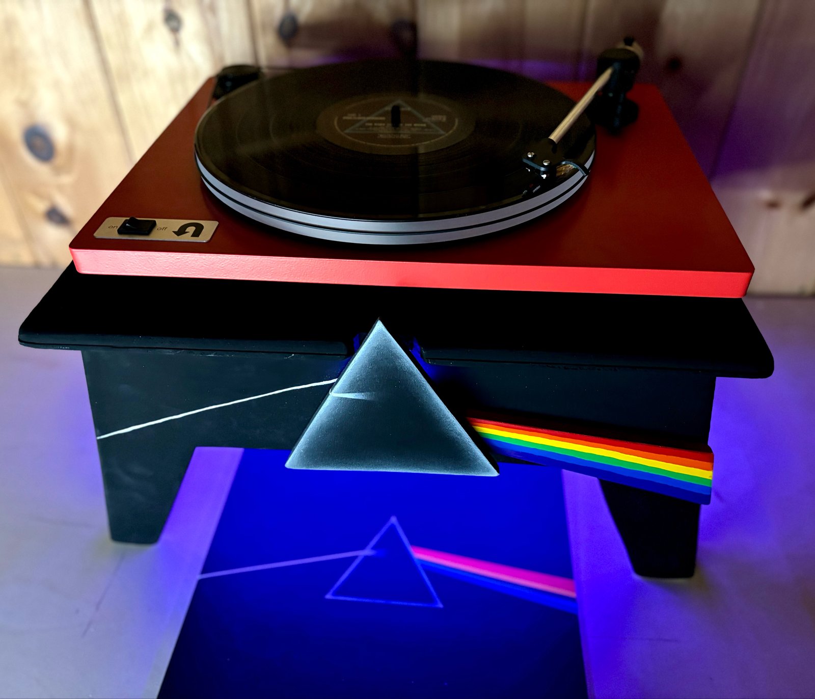 Pink Floyd Dark Side of the Moon Turntable Table / BigYoYoArt