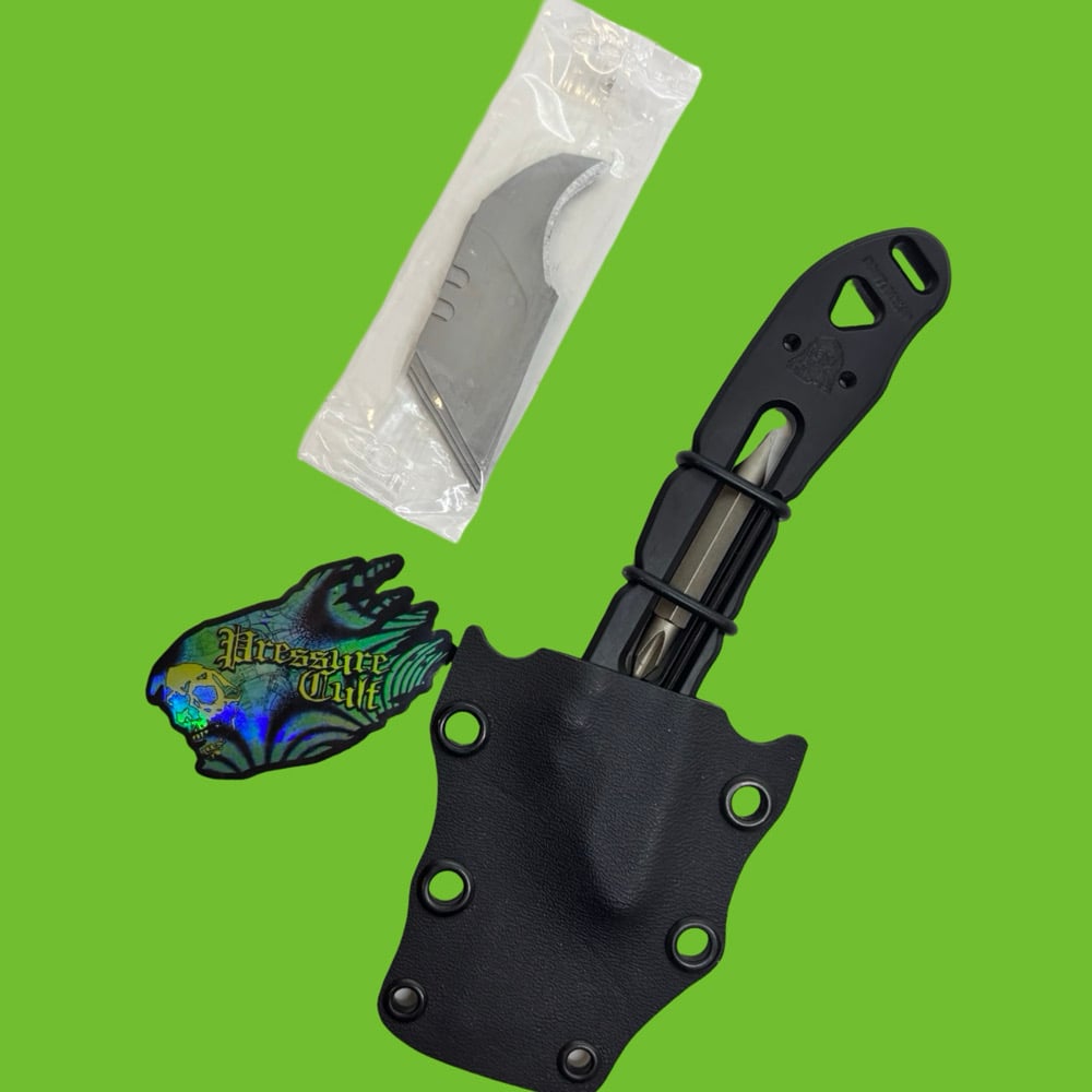 PRESSURE CULT X HOBO TAC NOMAD COLLAB (Item# 356) | HOBO'S TRENCH COAT