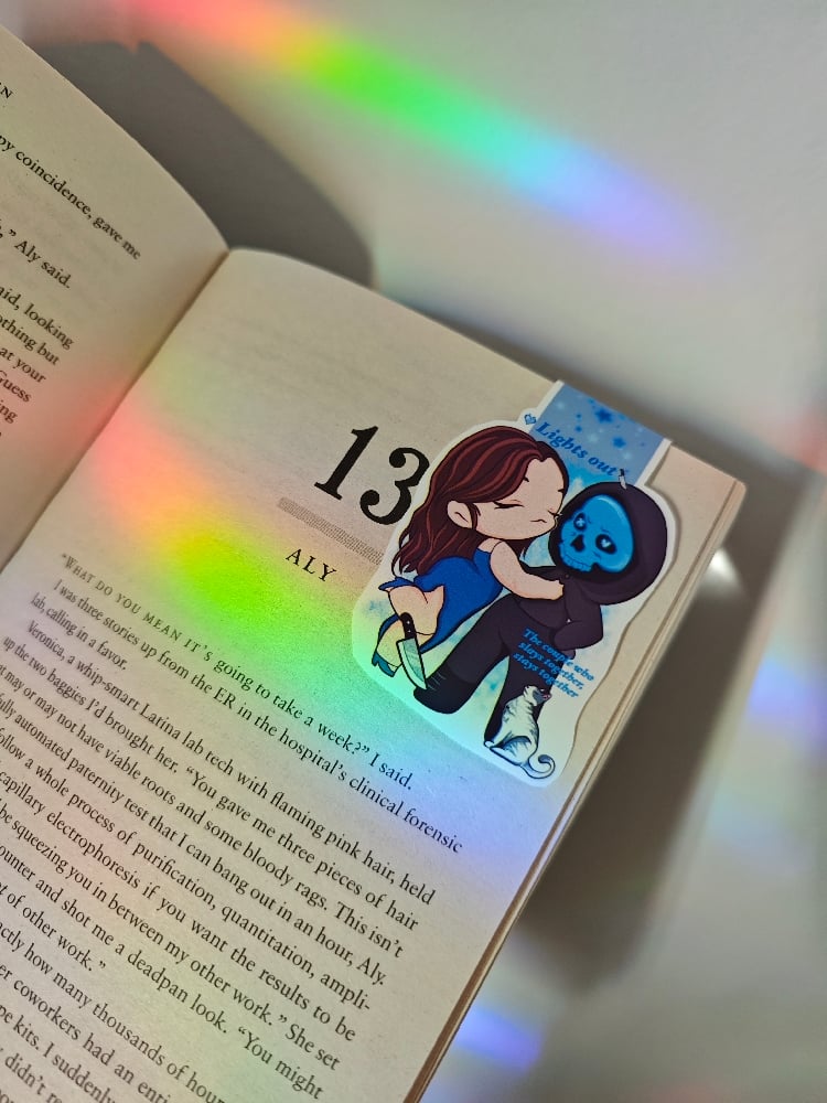 Marcapáginas Lights Out Aly y Josh | Moonlightwitch