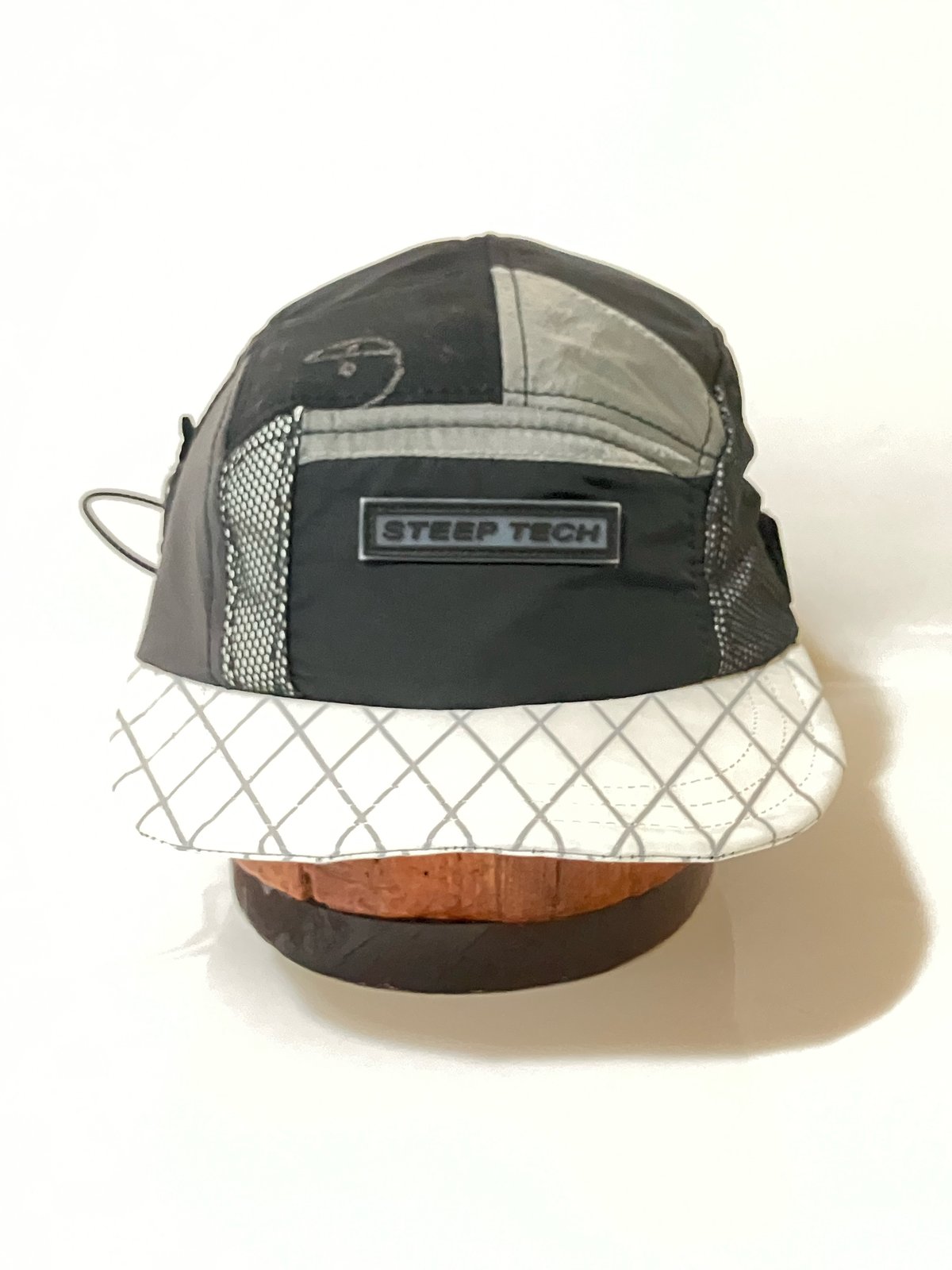 Steep Tech Reflect Glow 5-Panel Upcycled Hat | Flavorseal