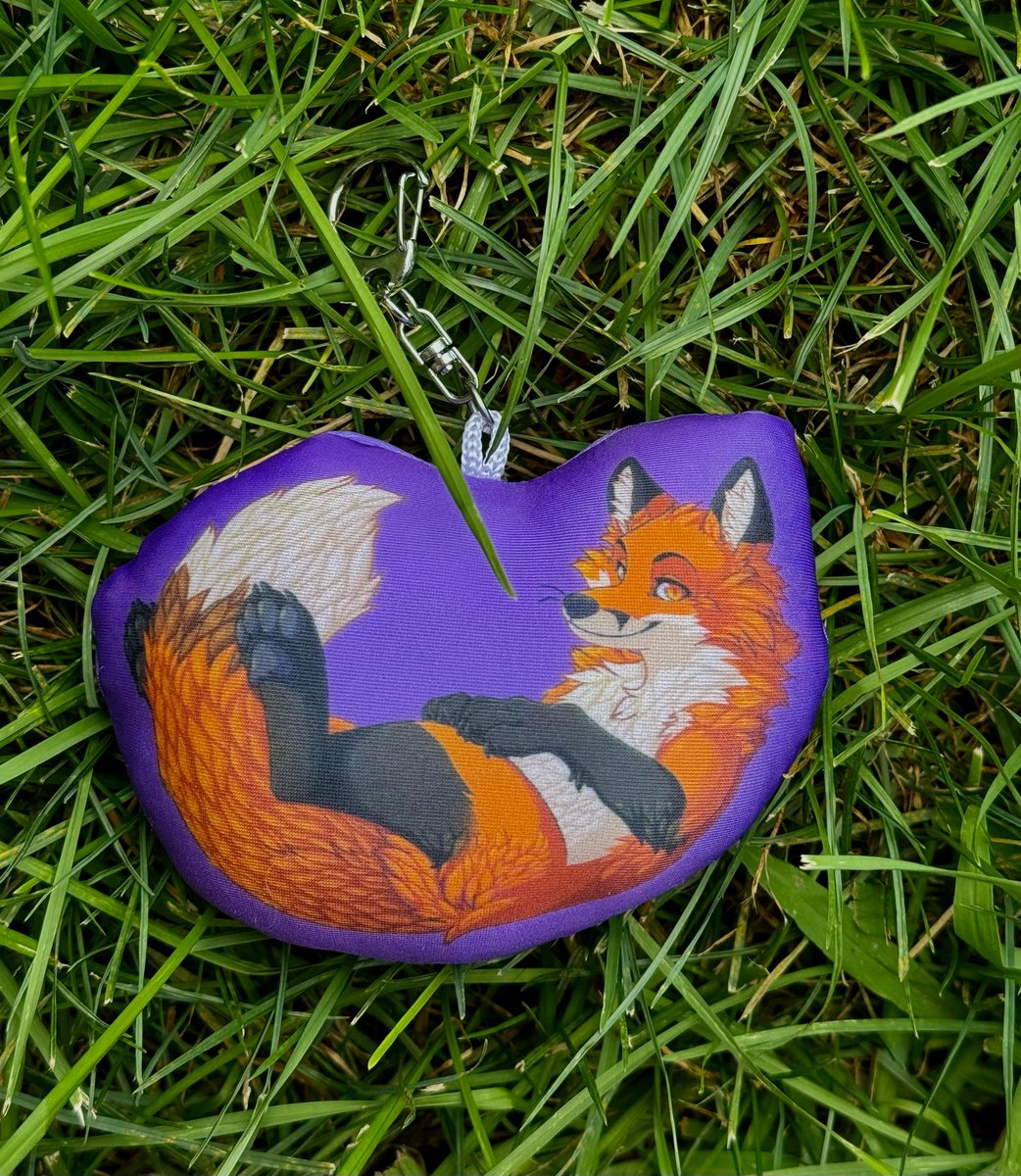 Plush lounging fox keychain | CorgiBeans