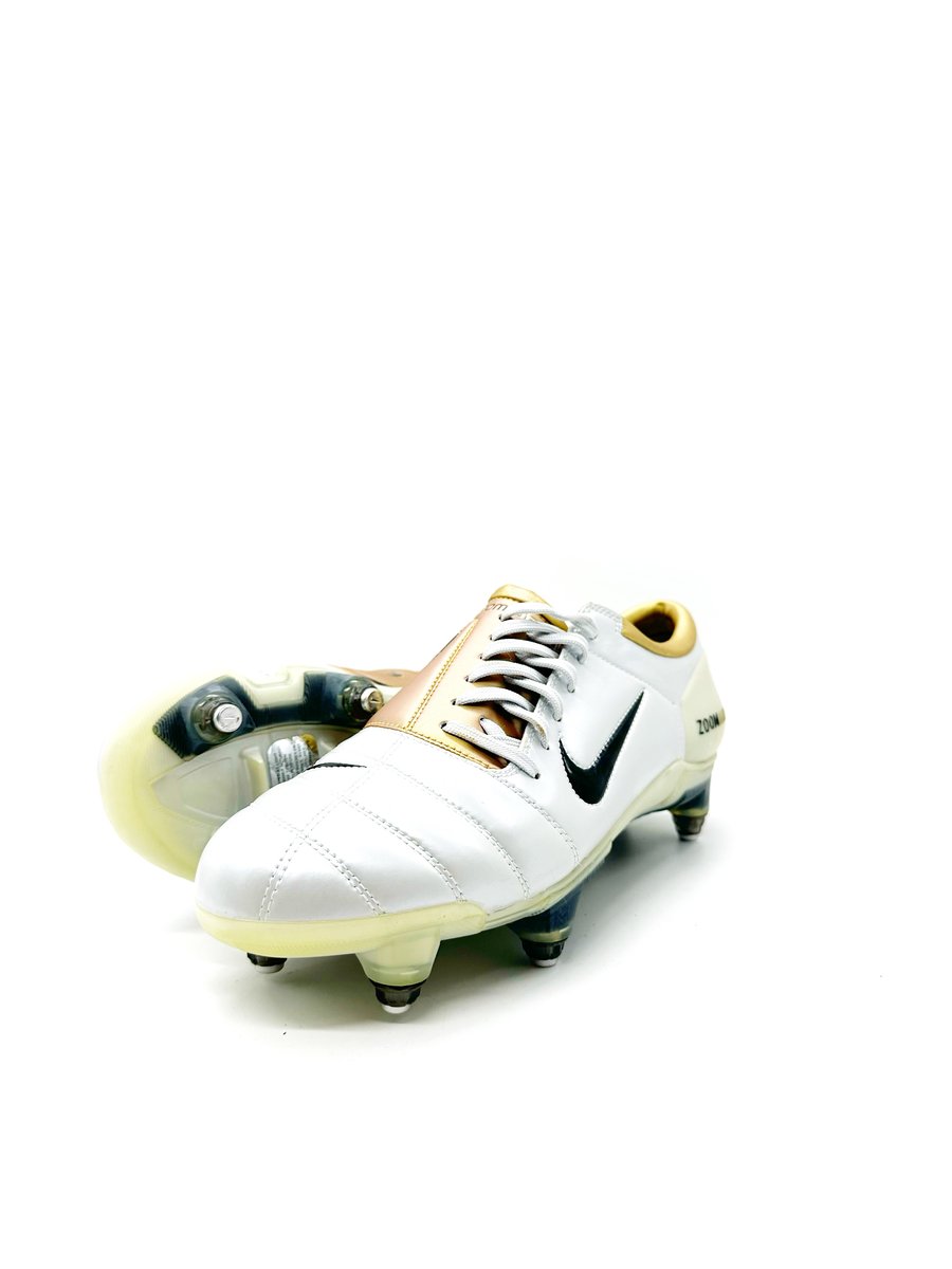 Tbtclassicfootballboots — Nike Total 90 III SG Gold