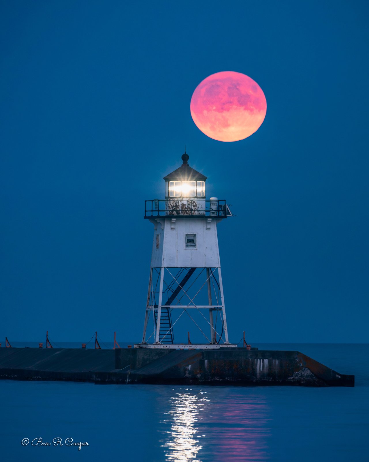 Super Blue Moon In Grand Marais | Ben R Cooper Photography