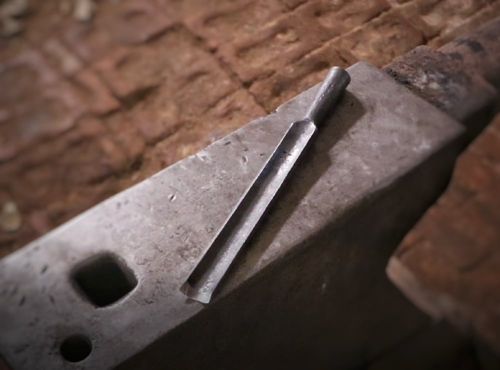Shrink pot gouge with no handle | Ash and Iron