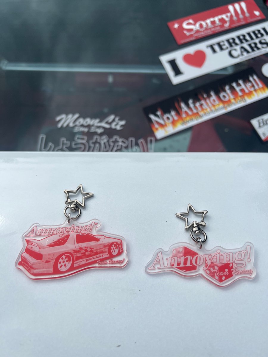 Annoying keychains | Annoying Team Racing!