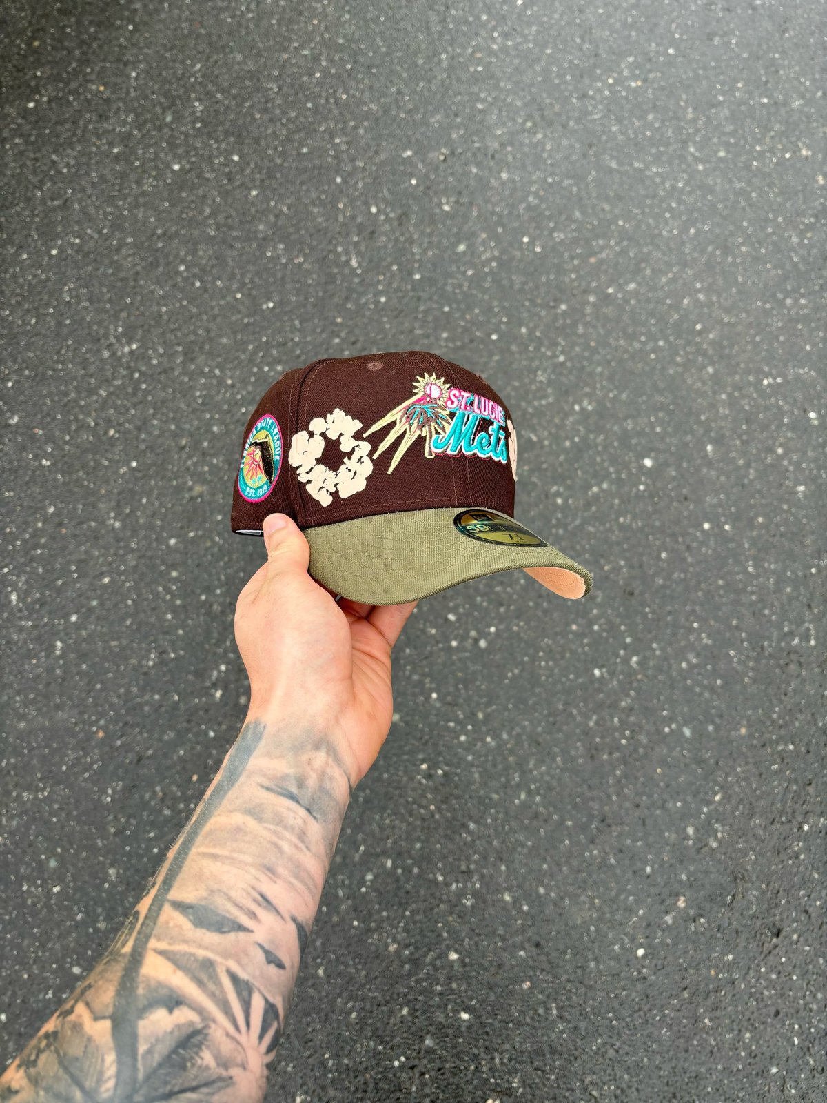 PEACH BRIM MULTI TONE ST LUCIA METS CUSTOM FITTED CAP | WORLDWIDE RANK LLC