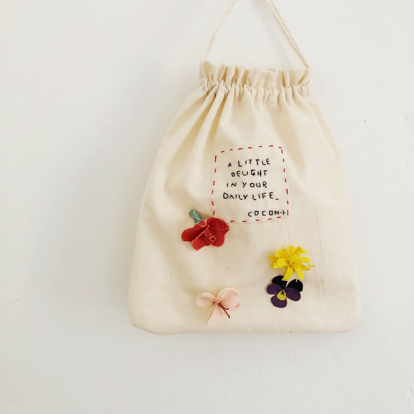 « a little delight in your daily life » / cocon