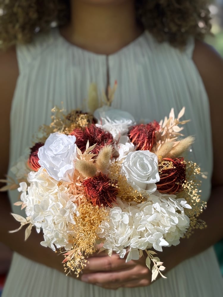 "Safron" Rustic Preserved Flower Bridal Bouquet | Mond Wulf