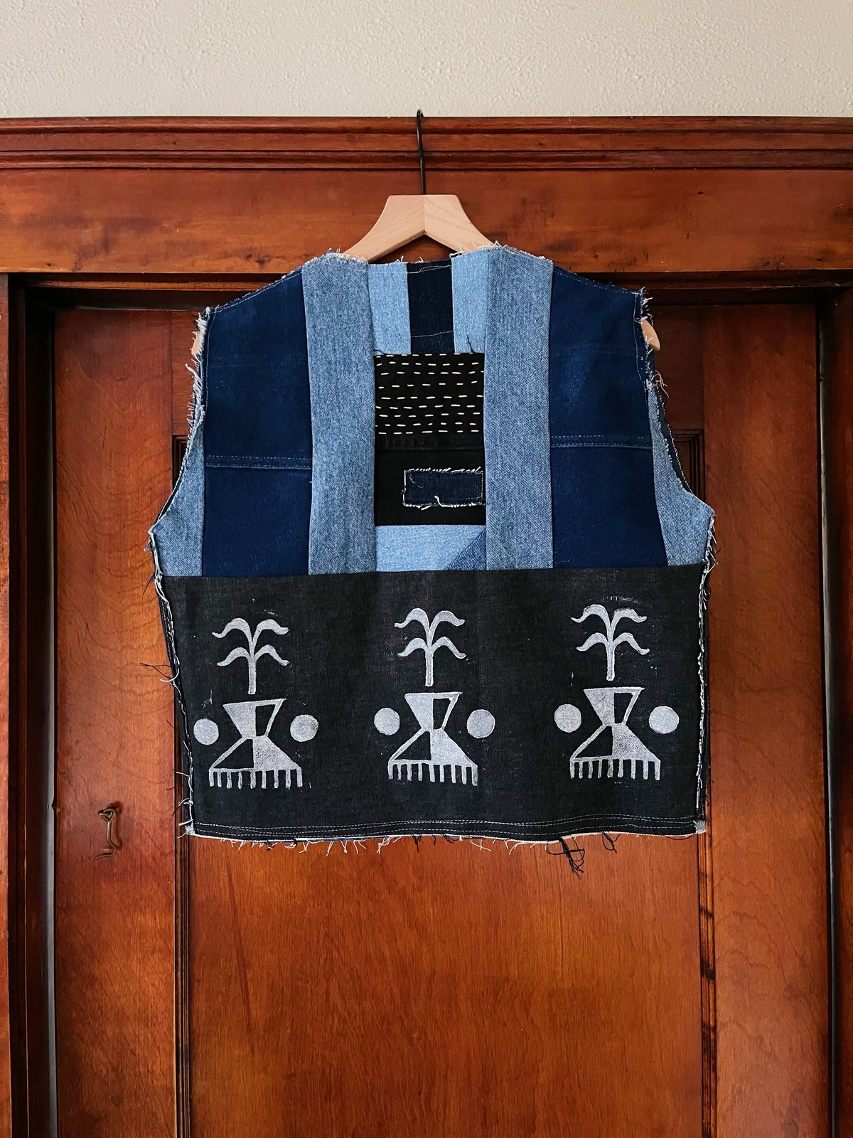 FROM THE OYSTER COMES A PEARL VEST | BRASS ARROW FROM THE OYSTER COMES A PEARL VEST | BRASS ARROW