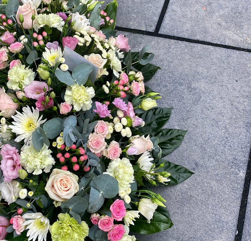 Single ended funeral spray | Oreyt flower