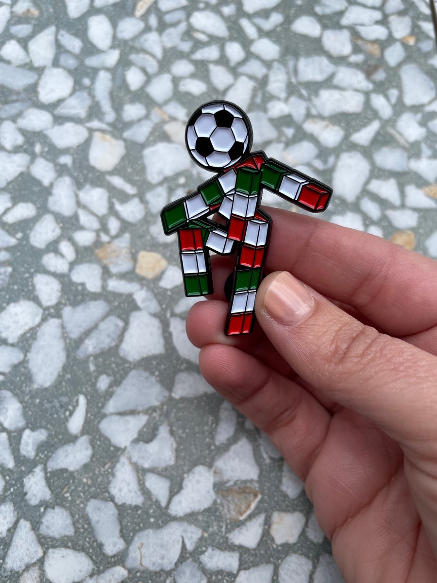 Italia 90 Ciao Pin | Nonnas Judging You