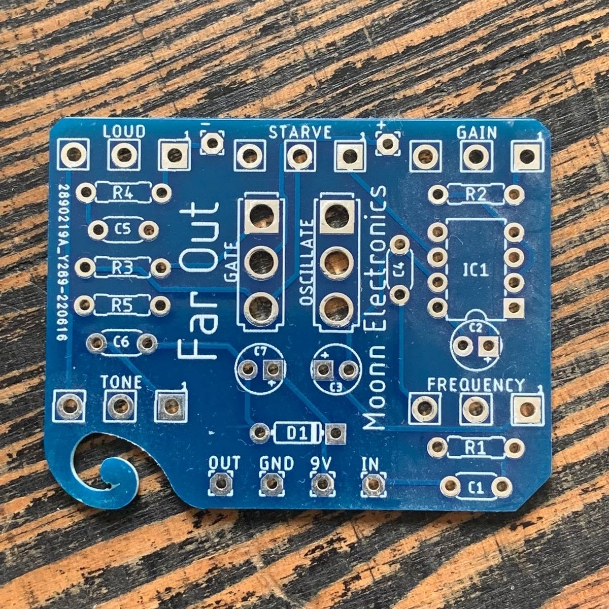 Far Out | Moonn Electronics