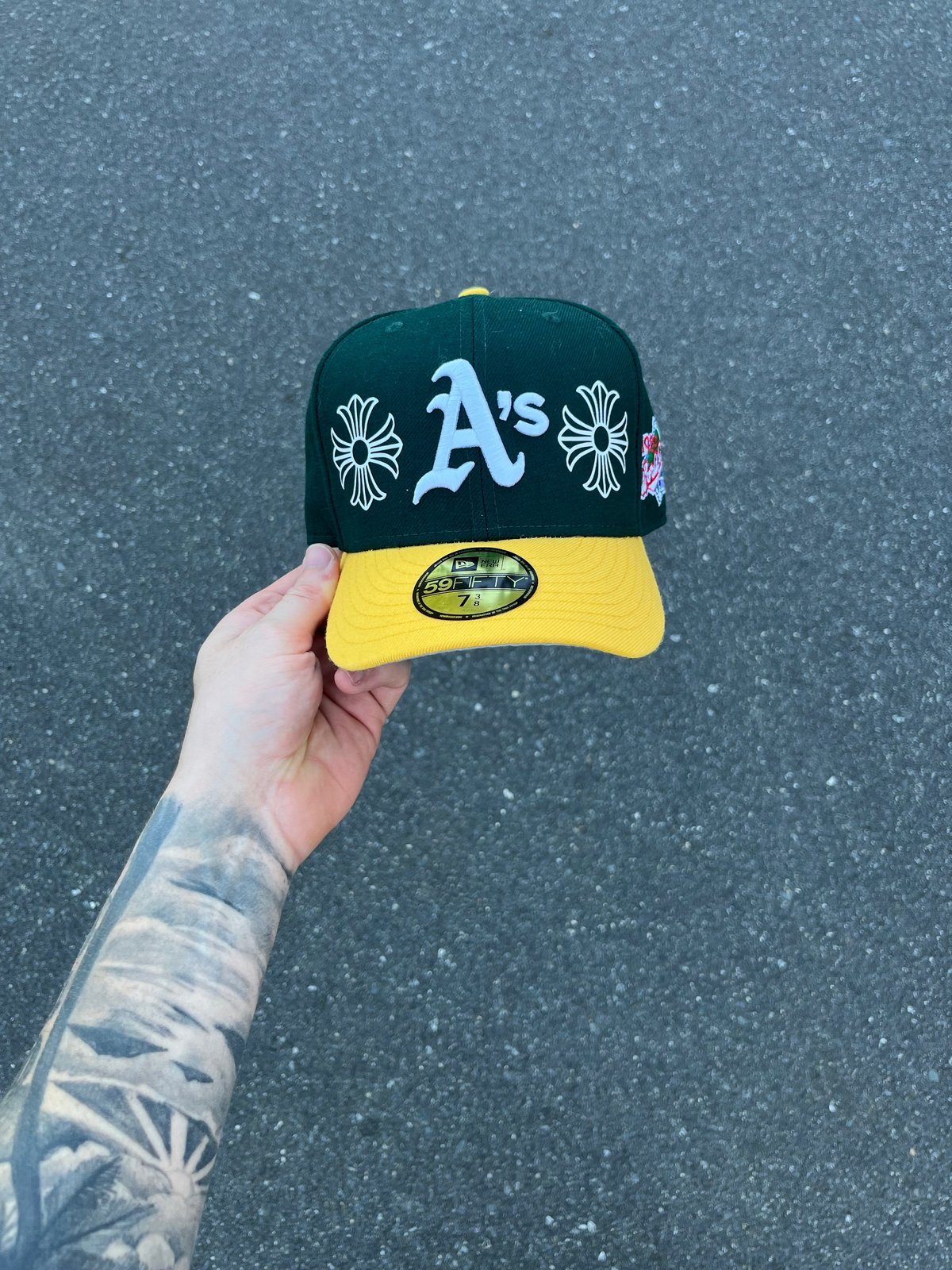 YELLOW VISOR OAKLAND ATHLETICS CUSTOM FITTED CAP | WORLDWIDE RANK LLC
