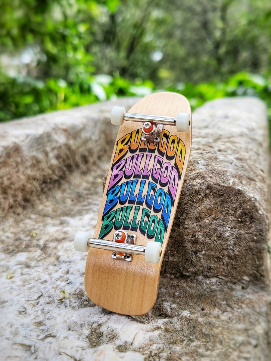 NEW Old School Logo Maple | BULLGOD Fingerboards Fingerskate