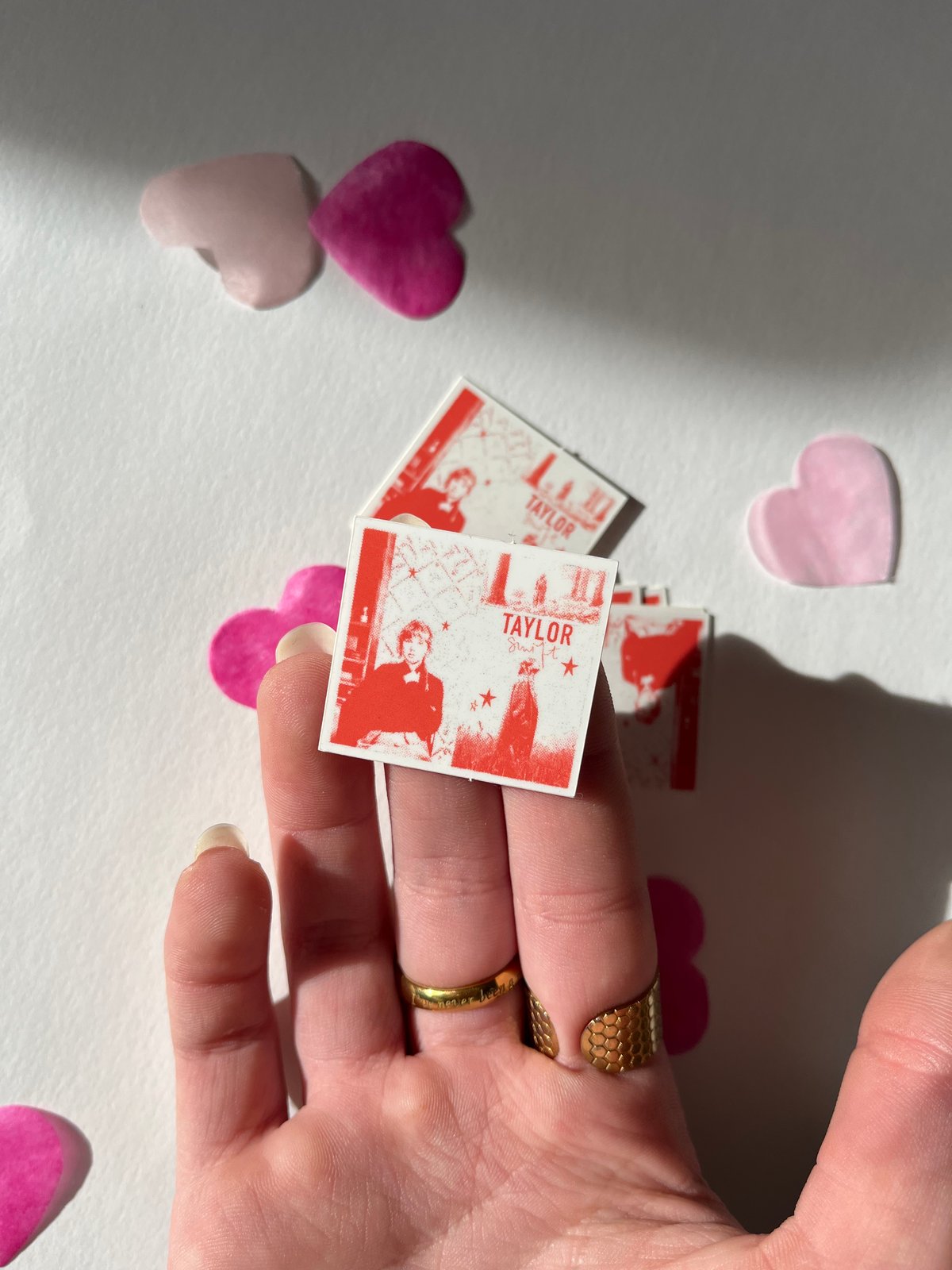 red - taylor's details- taylor swift mini sticker | luludrawww