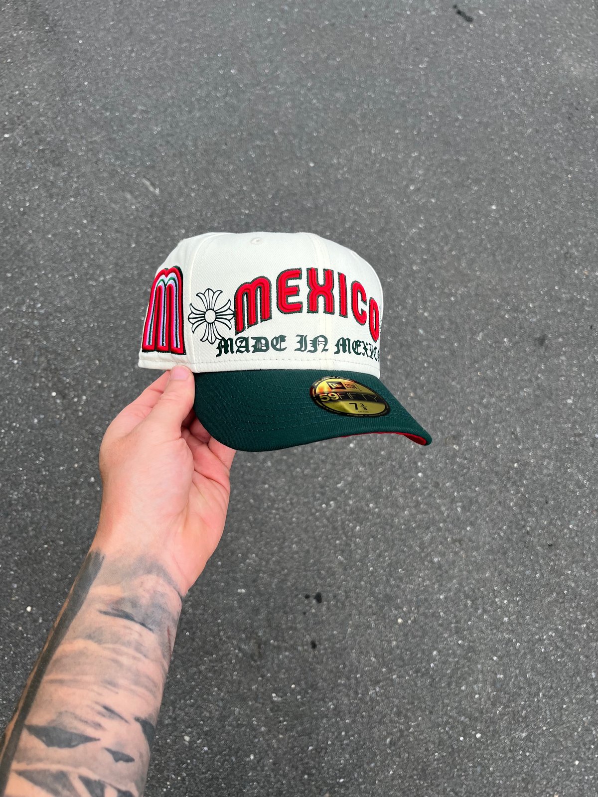 RED BRIM TRI TONE MEXICO SCRIPT CUSTOM FITTED CAP | WORLDWIDE RANK LLC