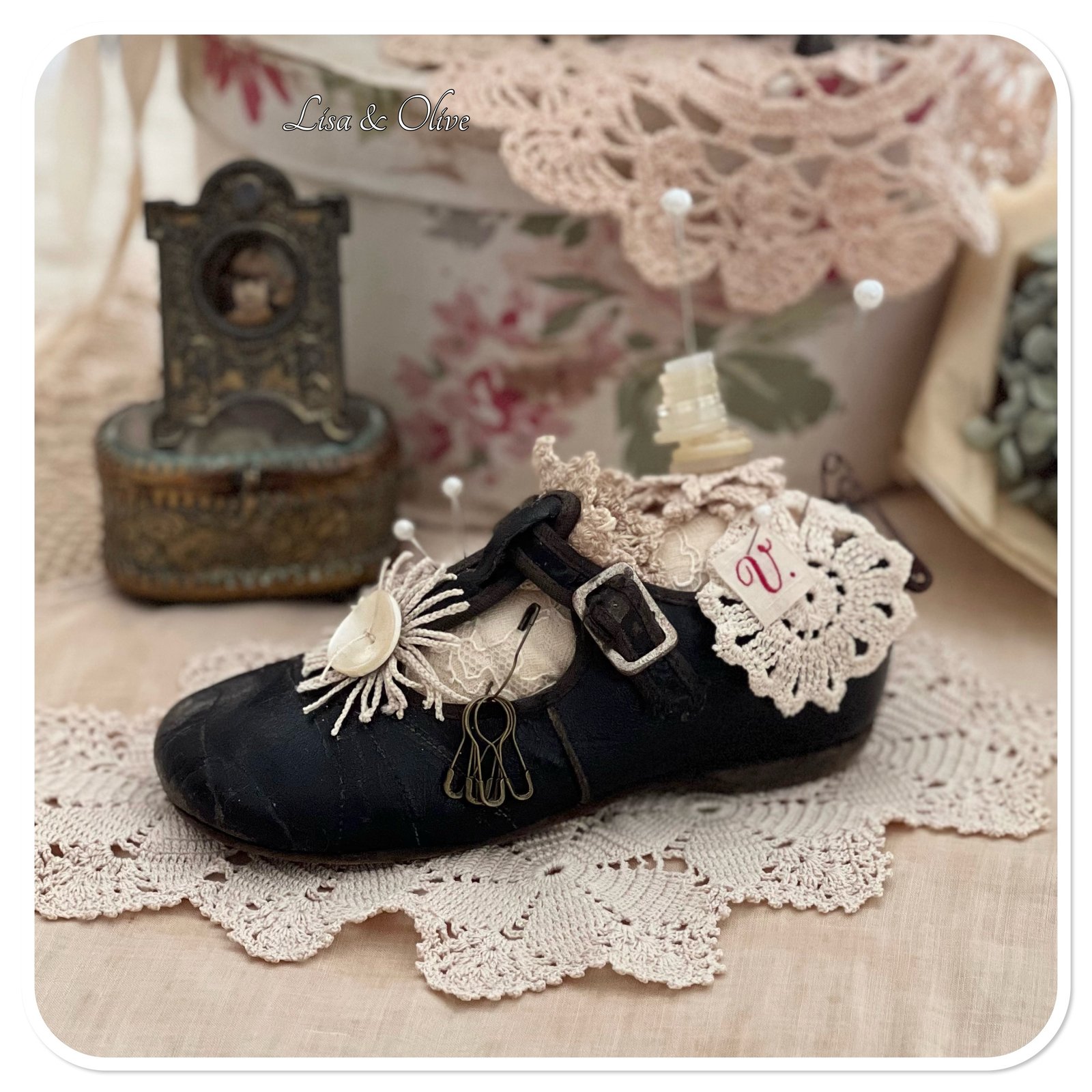 Handmade vintage black shoe pin cushion | Lisaandolive