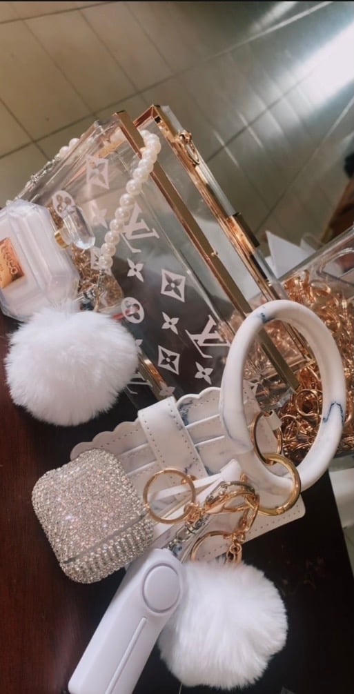 Home | Clutch Baddies