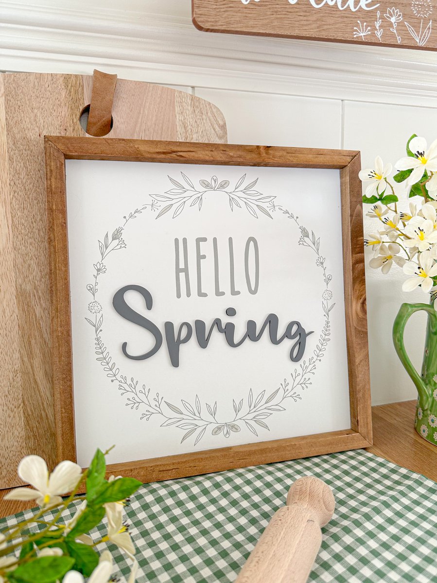 SALE! Hello Spring Plaque | With Love Abigailx
